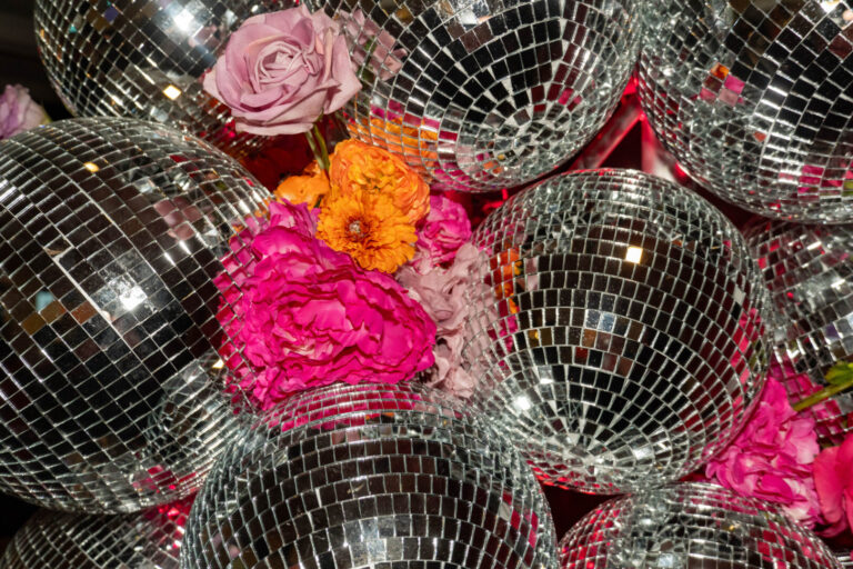 8 Ways to Decorate With Mirror Balls | Feel Good Events